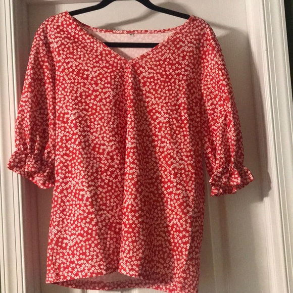 Tops | Red Top With White Stars | Poshmark